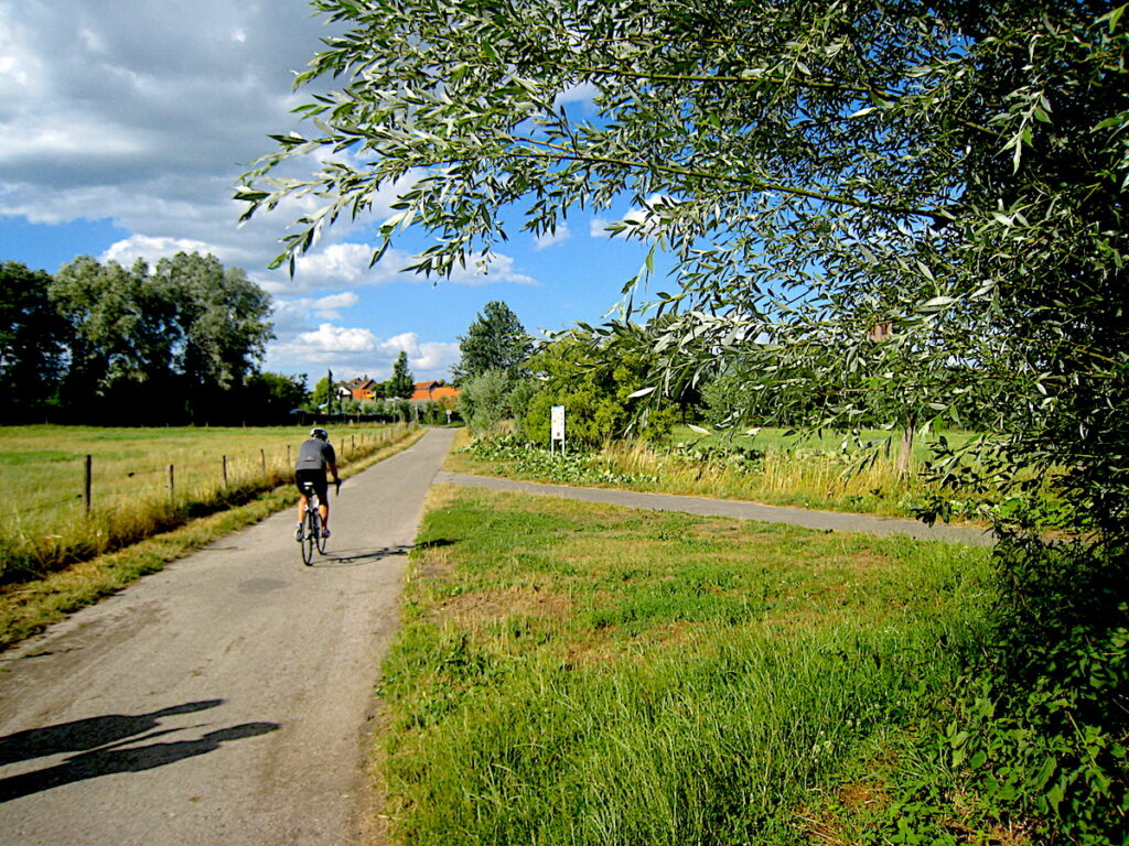 Der Erft-Radweg – dem Fluss so nah